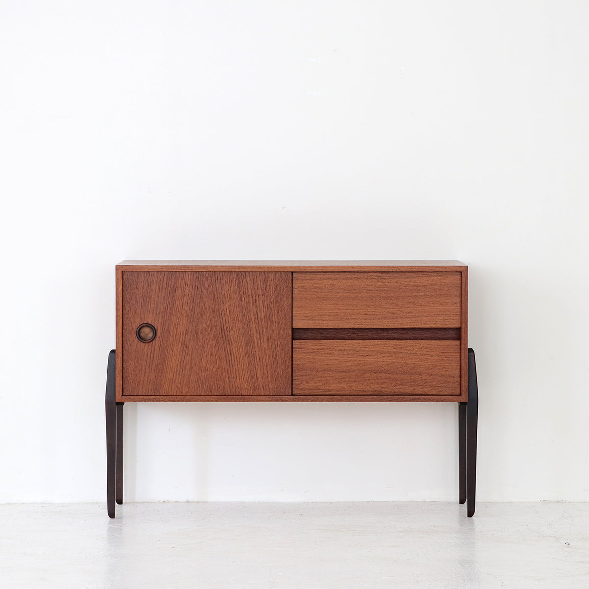 Cabinet – FILM